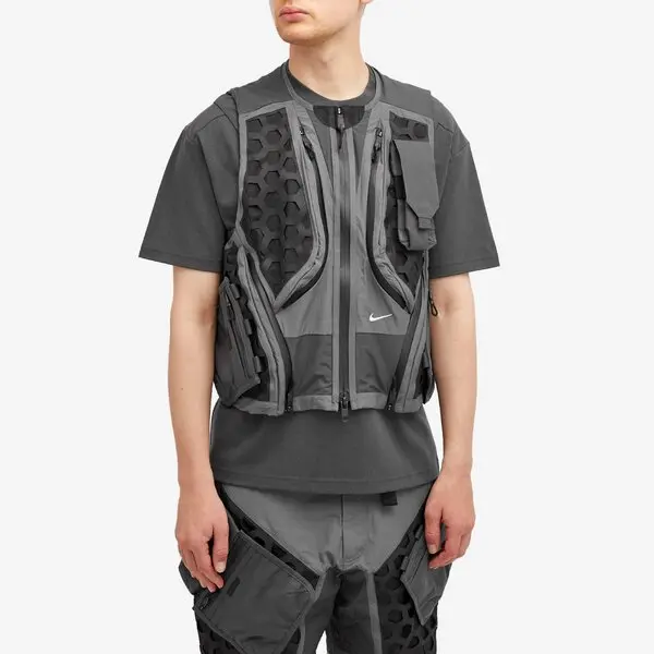 Nike Ispa Modular Pocket Vest In Anthracite/Dark Grey/Black - 45